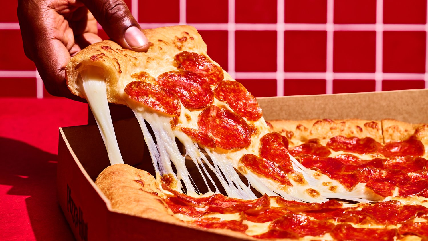 SternRep | Food Photographer Vinnie Finns Brand Refresh For Pizza Hut